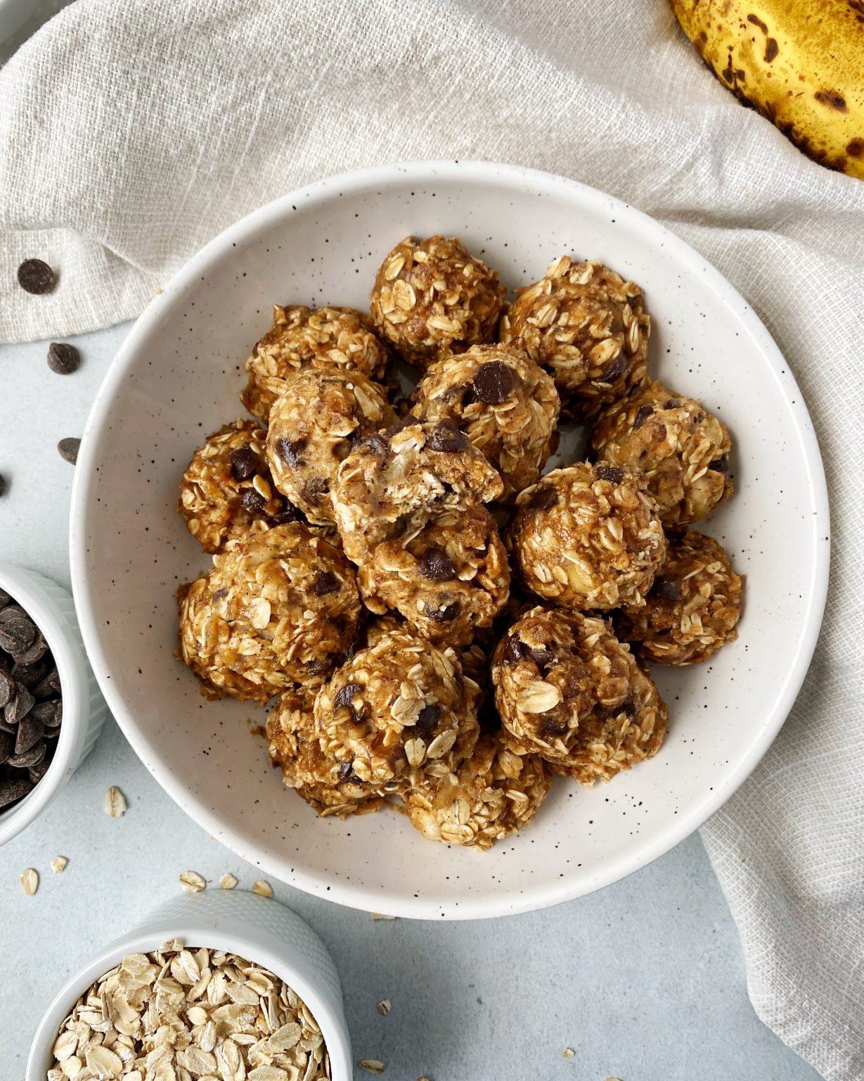 No Bake Banana Bread Energy Balls | Riri's Recipes